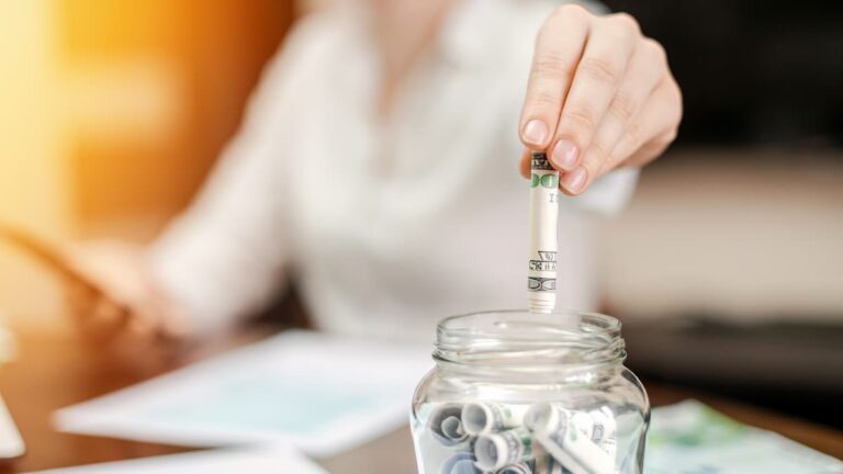 Saving Your Money Better - Insider Mama